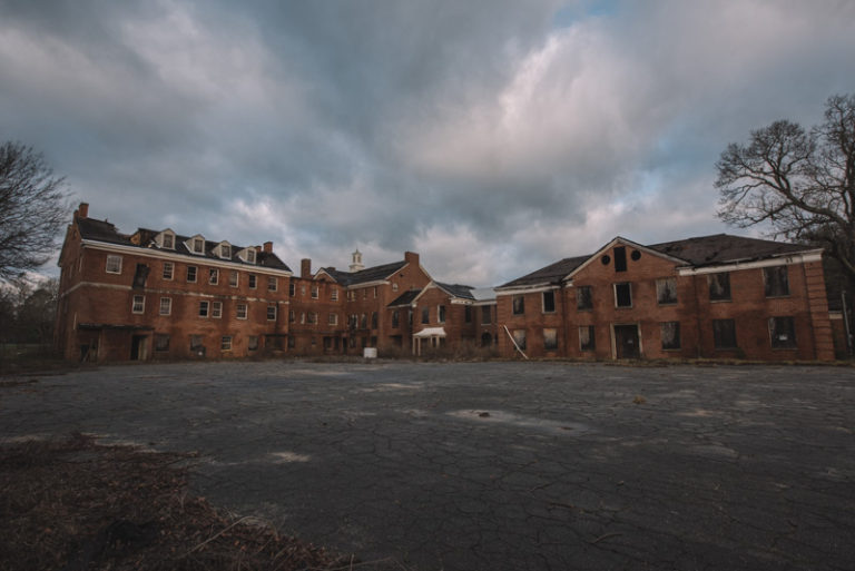 Taylor Memorial Hospital - Autopsy of Architecture
